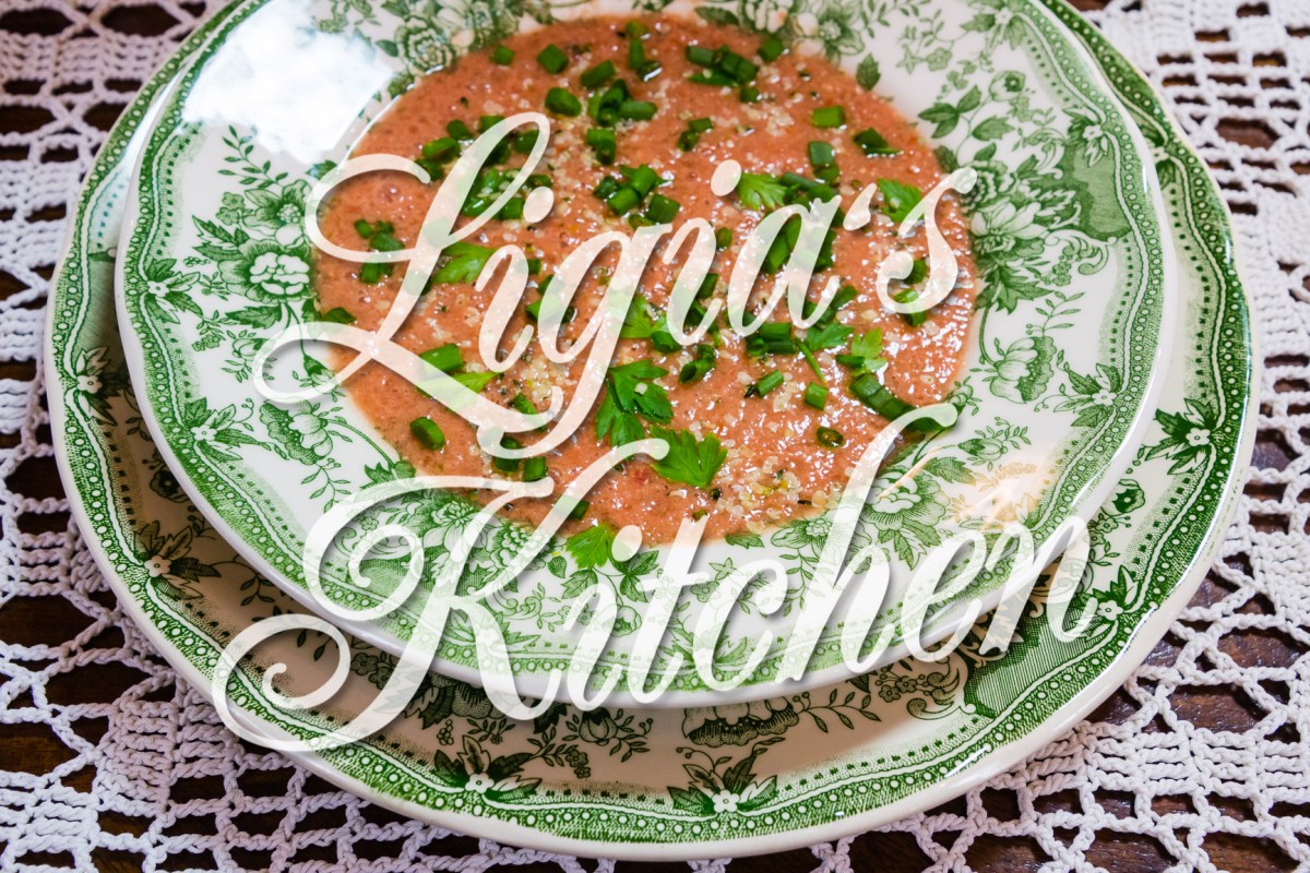 Ligia’s Kitchen: Supa de rosii raw – Ligia Pop